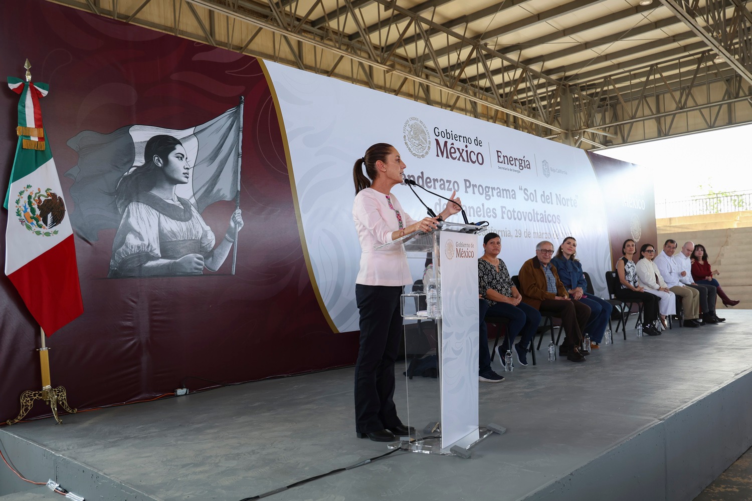 Lanzamiento del programa Sol del Norte, que busca instalar paneles fotovoltaicos en 150 mil ...
